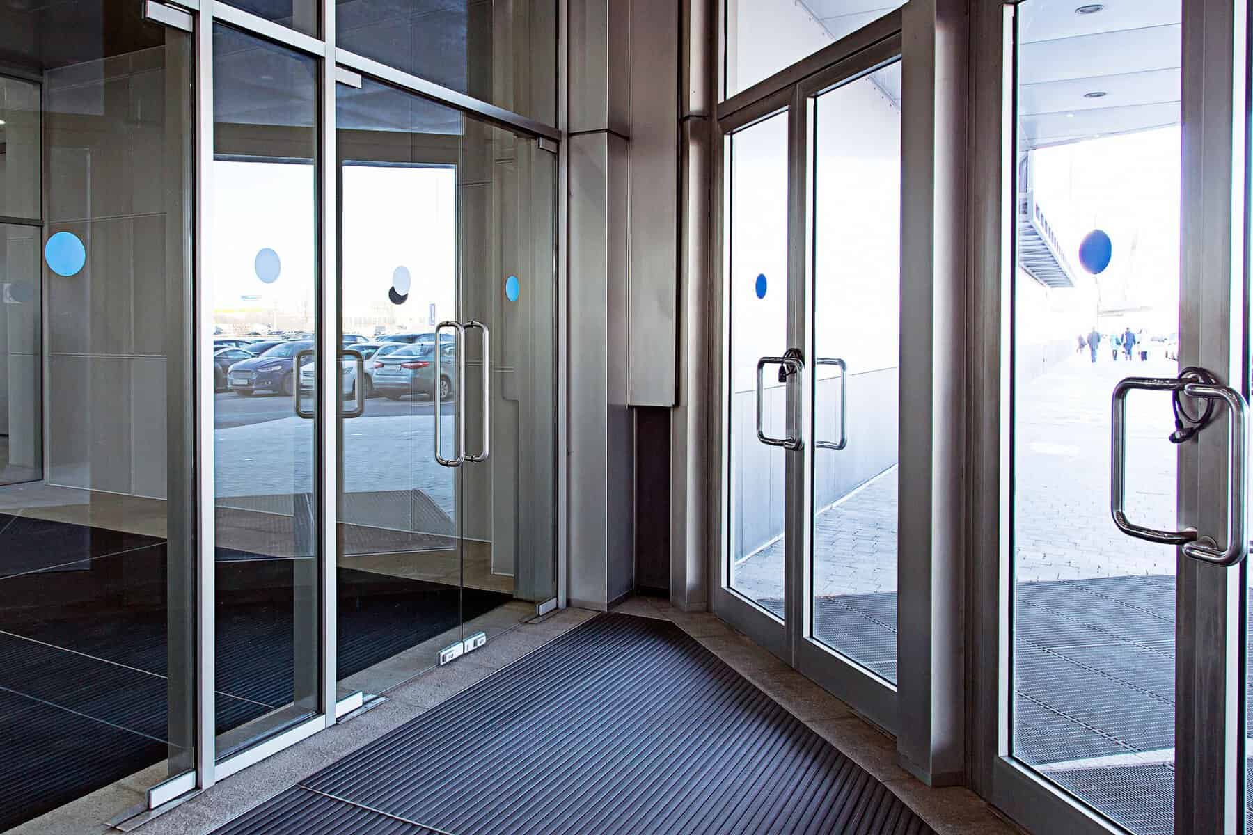 A Complete Guide To Choosing Commercial Doors for Your Business Type